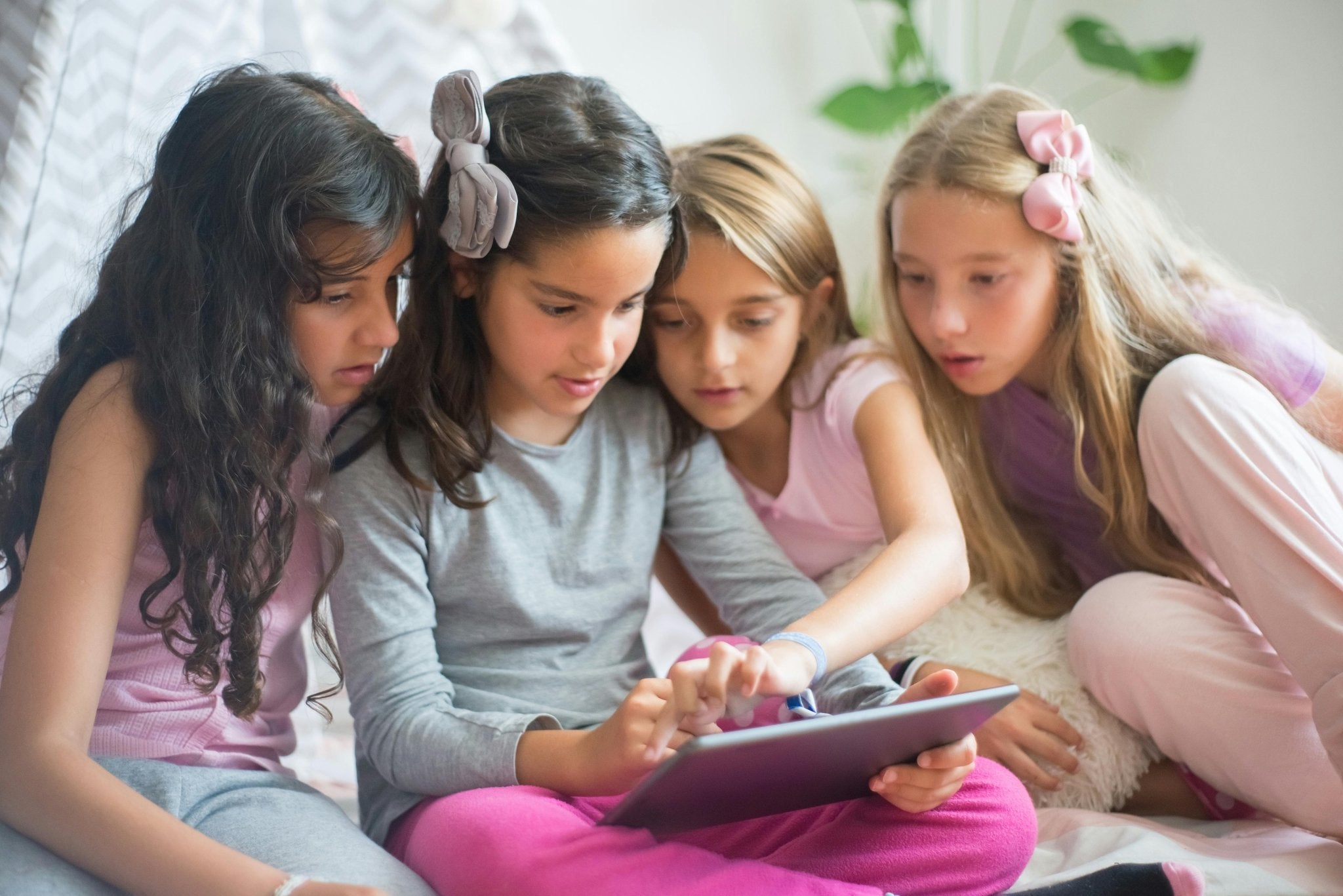 How to Set Healthy Screen Time Limits for Kids – Sillbird